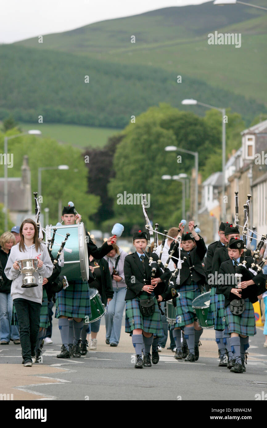 8. Innerleithen Pipe Band Championships - Scottish Borders, marschieren ...