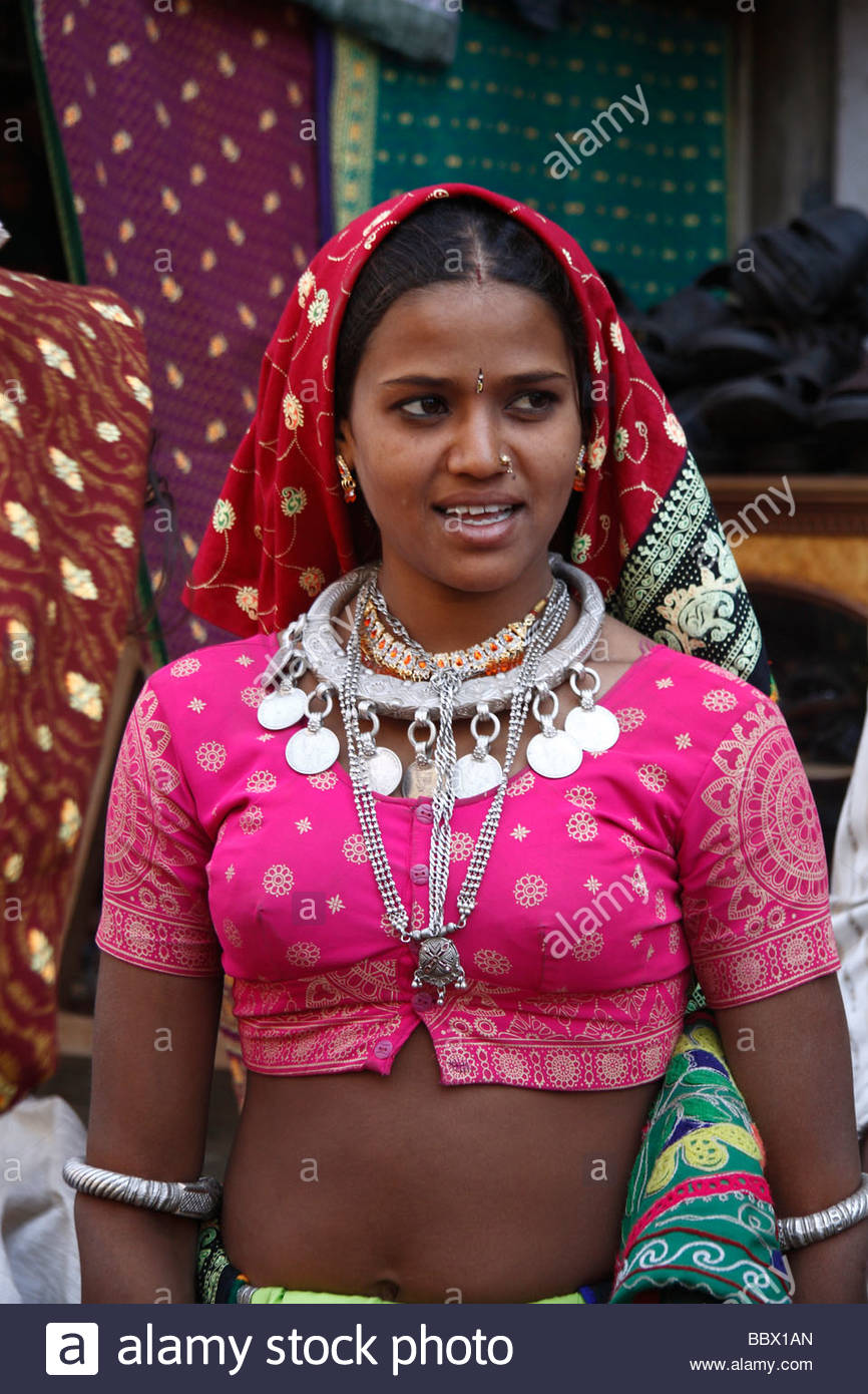 MENSCHEN IN LÄNDLICHEN GEGEND GUJARAT INDIEN Stockfoto, Bild: 24543421 ...