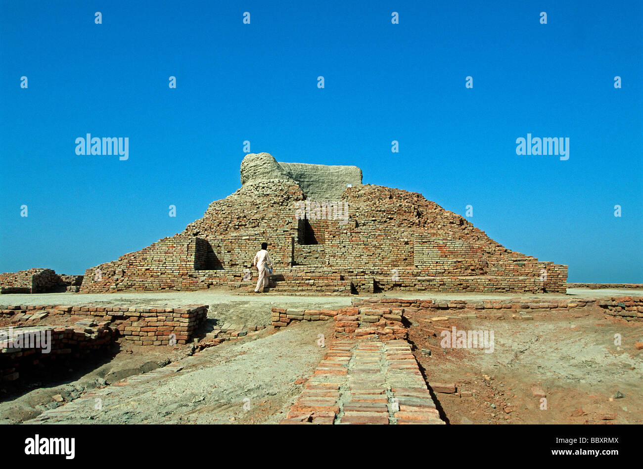 Pakistan Sindh Region Mohenjo-Daro-Stupa Stockfotografie - Alamy