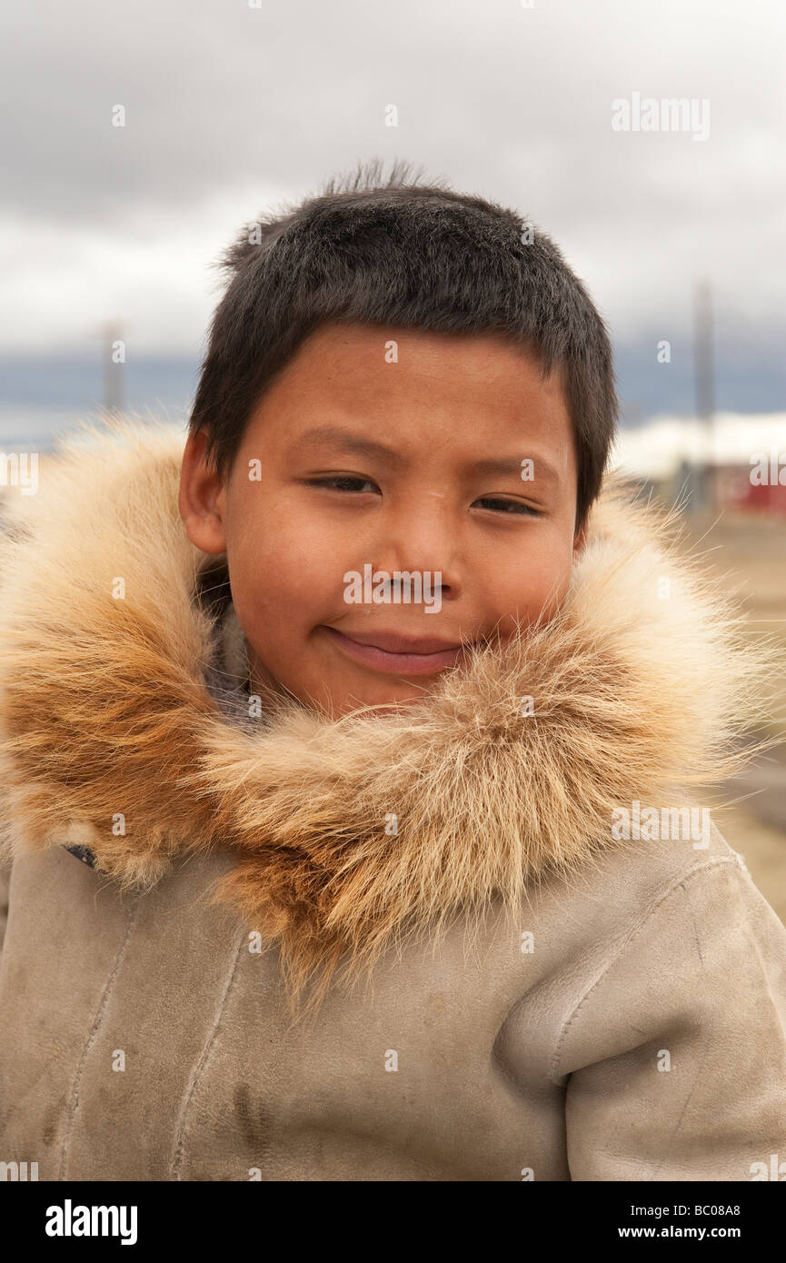 Eskimo Junge Fotos Und Bildmaterial In Hoher Auflösung Alamy