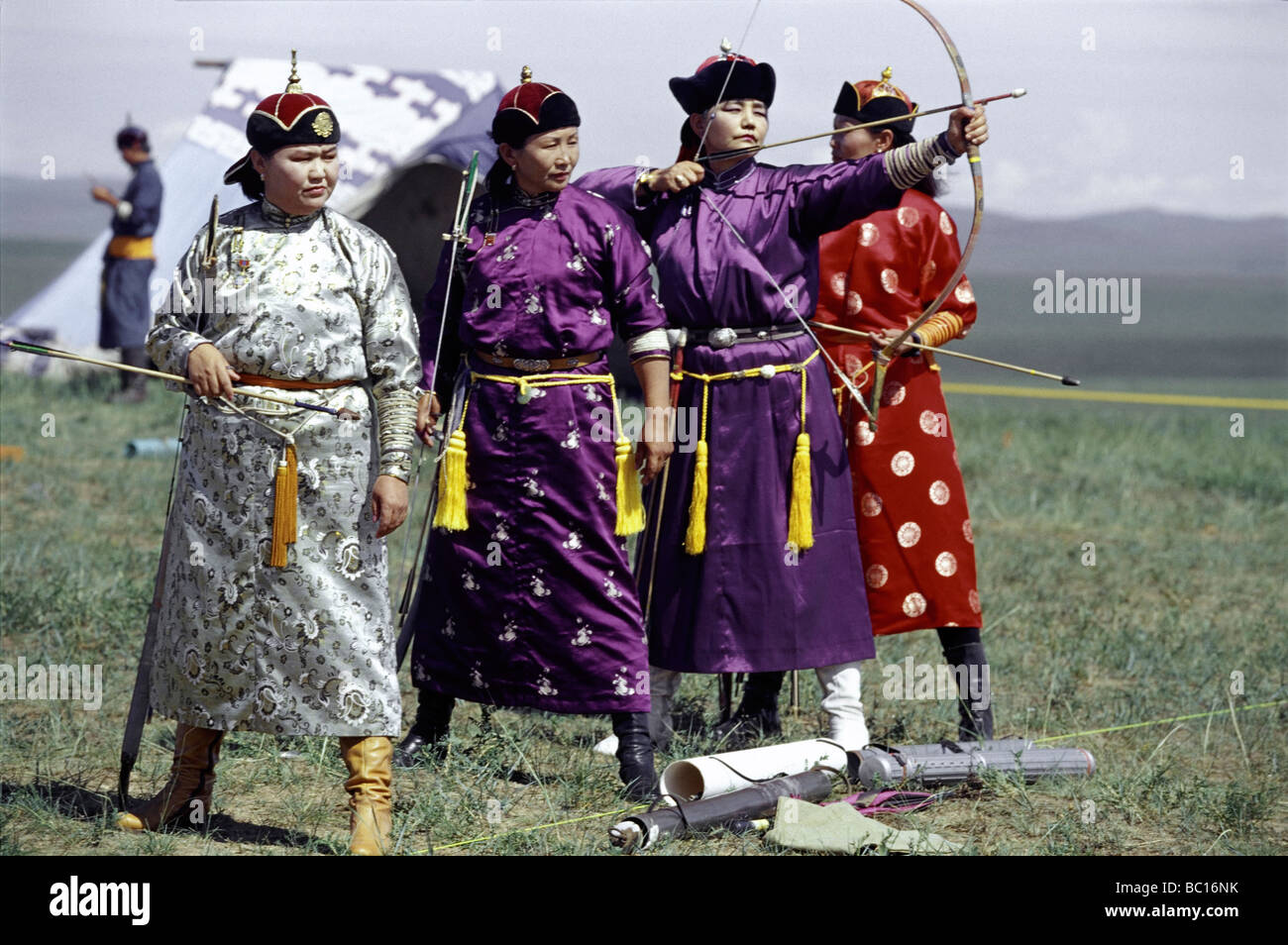 Mongolische frauen -Fotos und -Bildmaterial in hoher Auflösung – Alamy