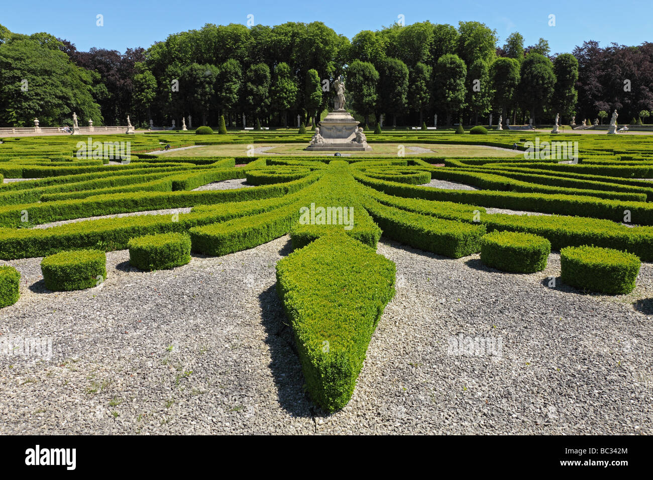Elegantes Bluhendes Barock Parken Bilder