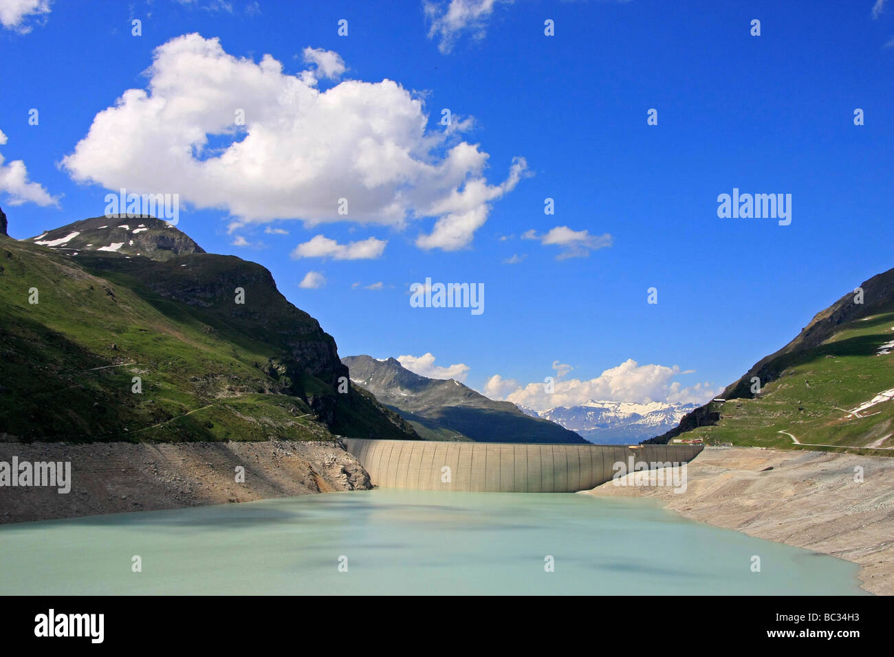 Moiry dam -Fotos und -Bildmaterial in hoher Auflösung – Alamy