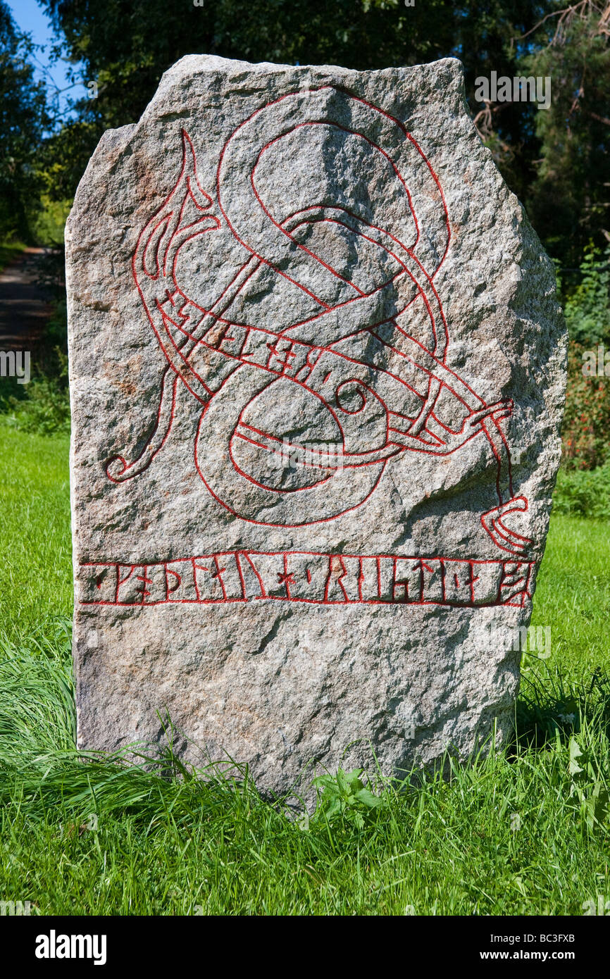 Wikinger runenstein -Fotos und -Bildmaterial in hoher Auflösung – Alamy