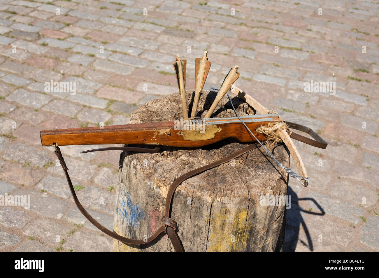 Mittelalterliche armbrust -Fotos und -Bildmaterial in hoher Auflösung ...