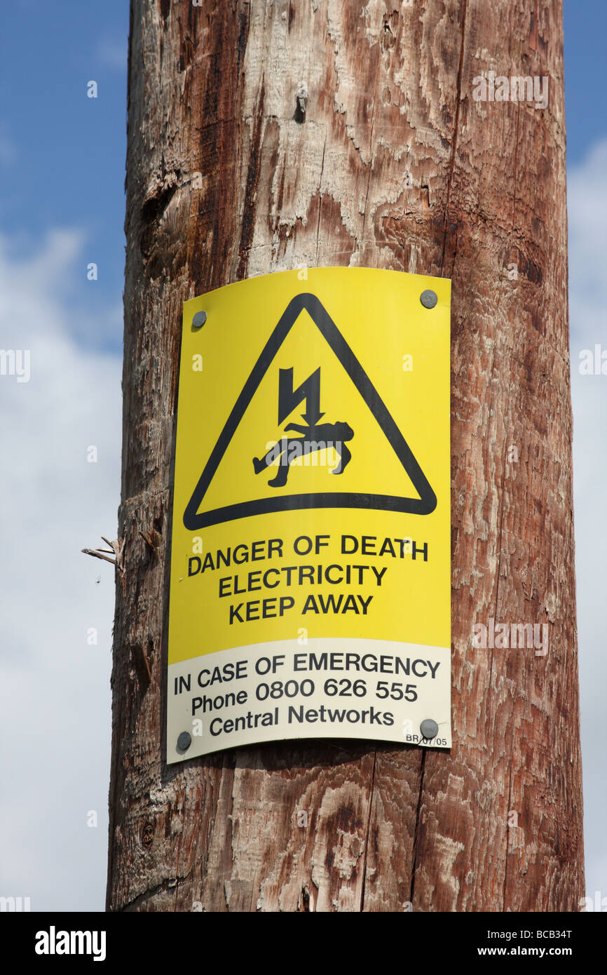 Electricity sign -Fotos und -Bildmaterial in hoher Auflösung – Alamy