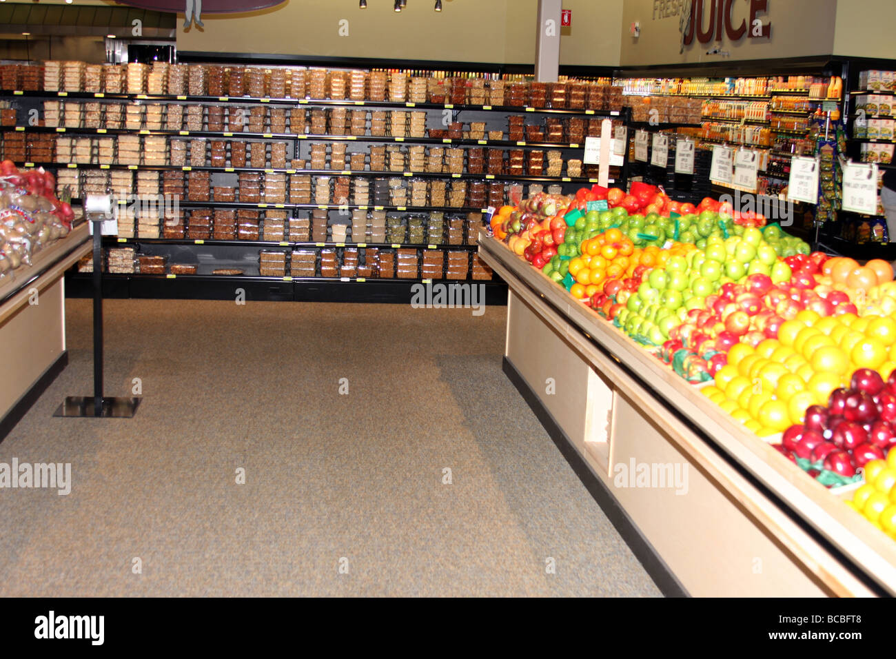 Grocery isle -Fotos und -Bildmaterial in hoher Auflösung – Alamy