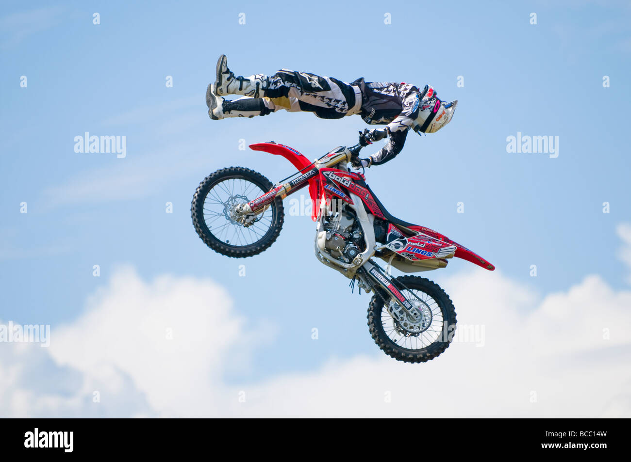Motox fahrrad -Fotos und -Bildmaterial in hoher Auflösung – Alamy