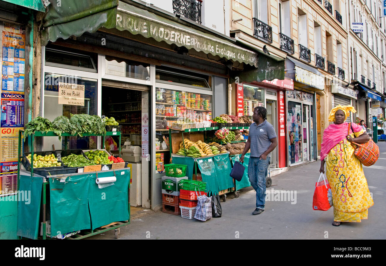 Barbes Rochechouart afrikanischen arabischen Viertel von Paris ...