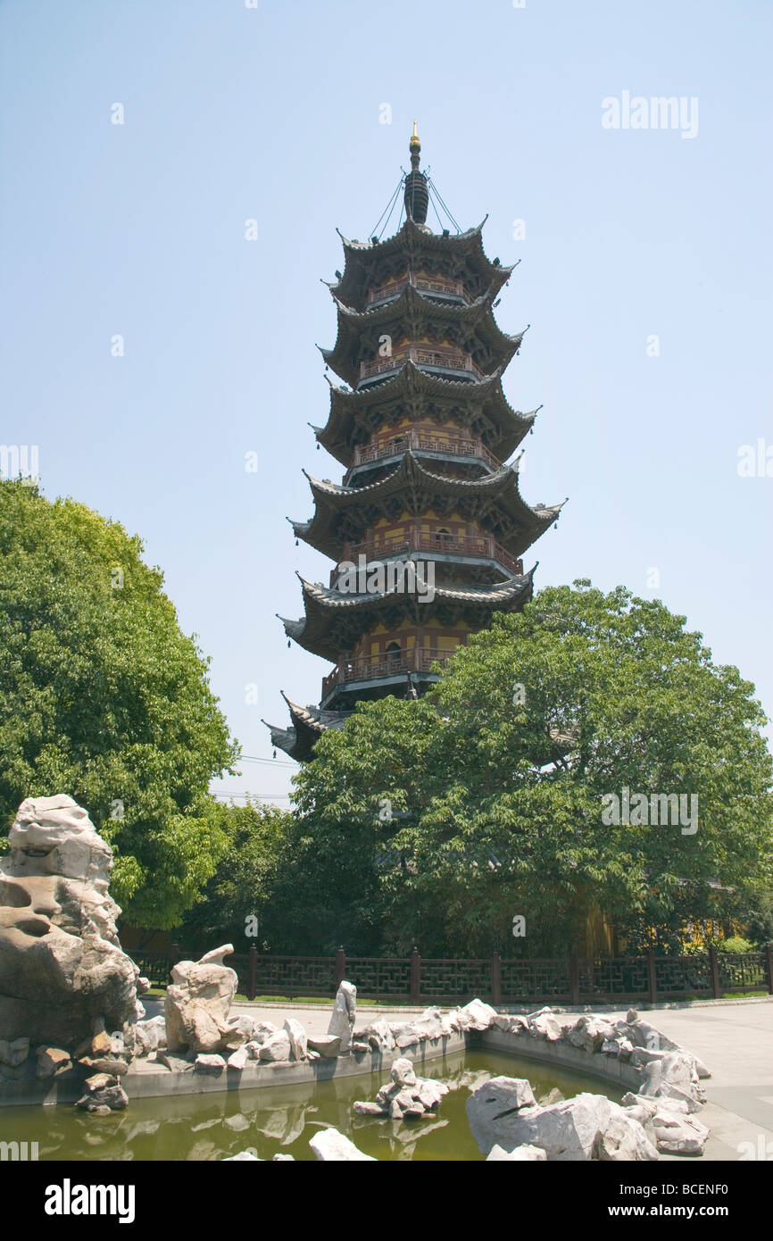 Longhua temple -Fotos und -Bildmaterial in hoher Auflösung – Alamy