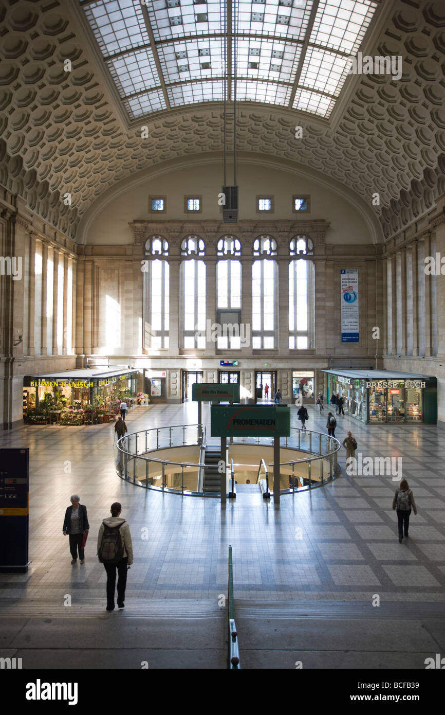 Shopping mall germany -Fotos und -Bildmaterial in hoher Auflösung ...