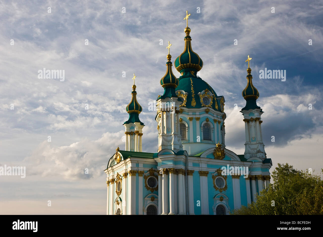 Heilige andreas kirche -Fotos und -Bildmaterial in hoher Auflösung – Alamy