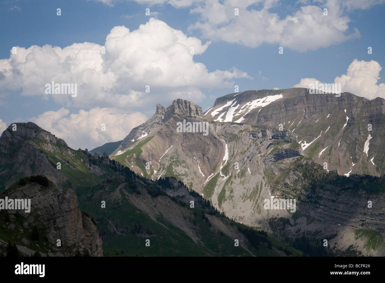 Alp iselten -Fotos und -Bildmaterial in hoher Auflösung – Alamy