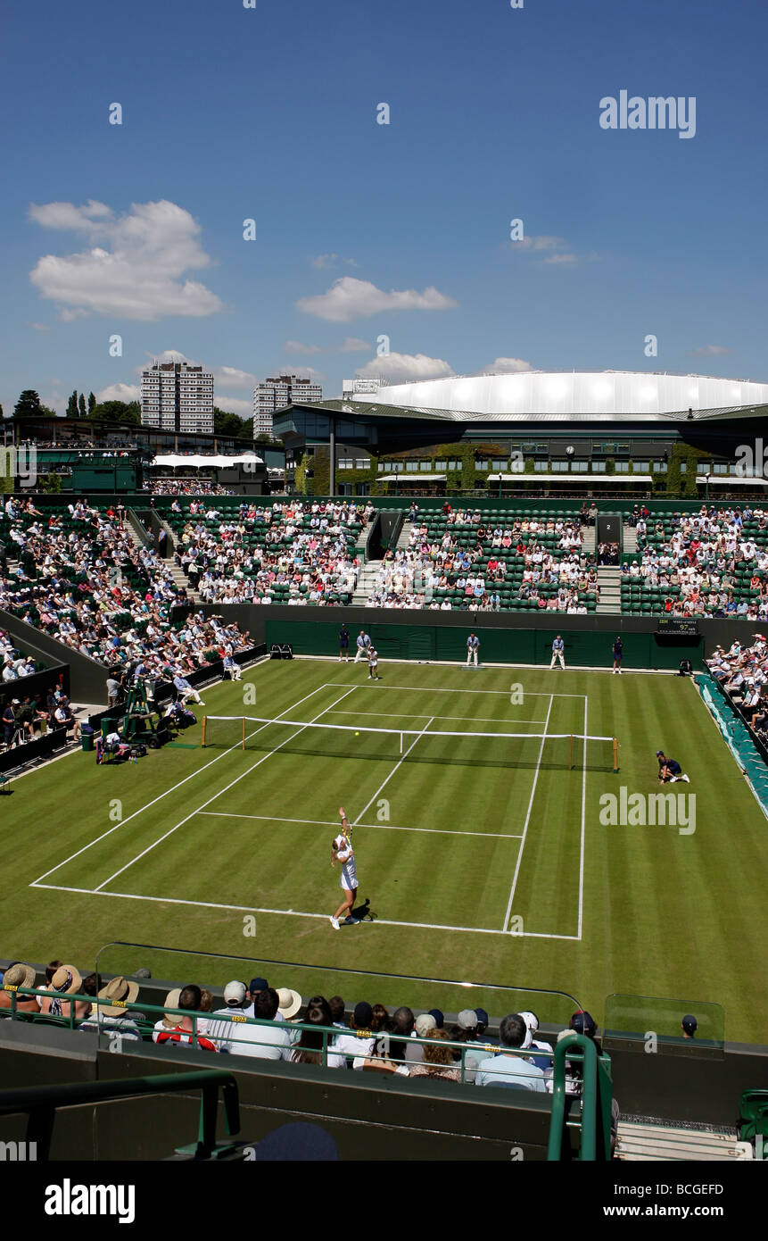 Wimbledon stadium -Fotos und -Bildmaterial in hoher Auflösung – Alamy