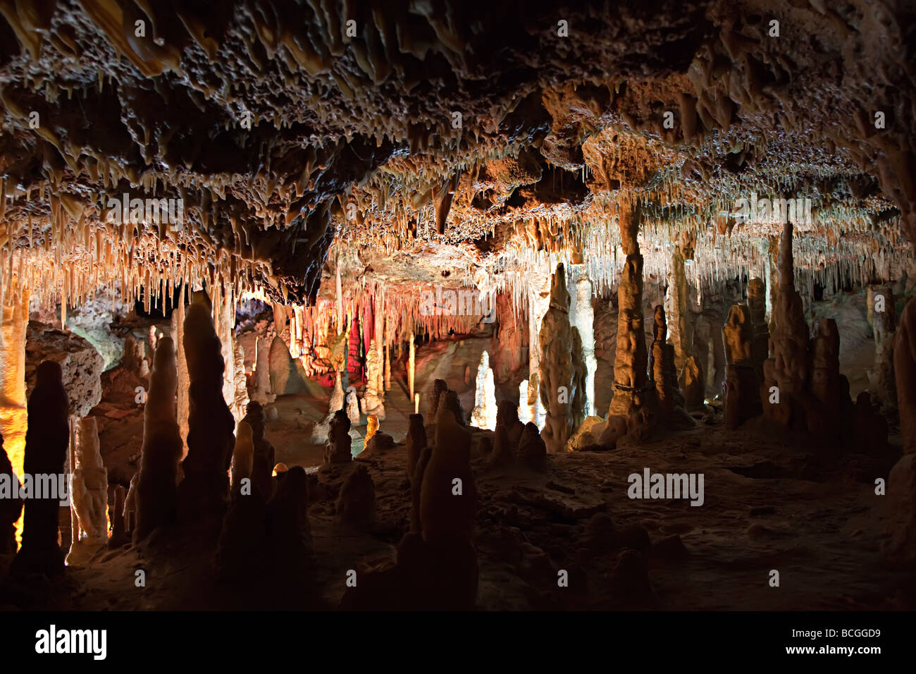 Stalagmiten stalagmiten -Fotos und -Bildmaterial in hoher Auflösung – Alamy