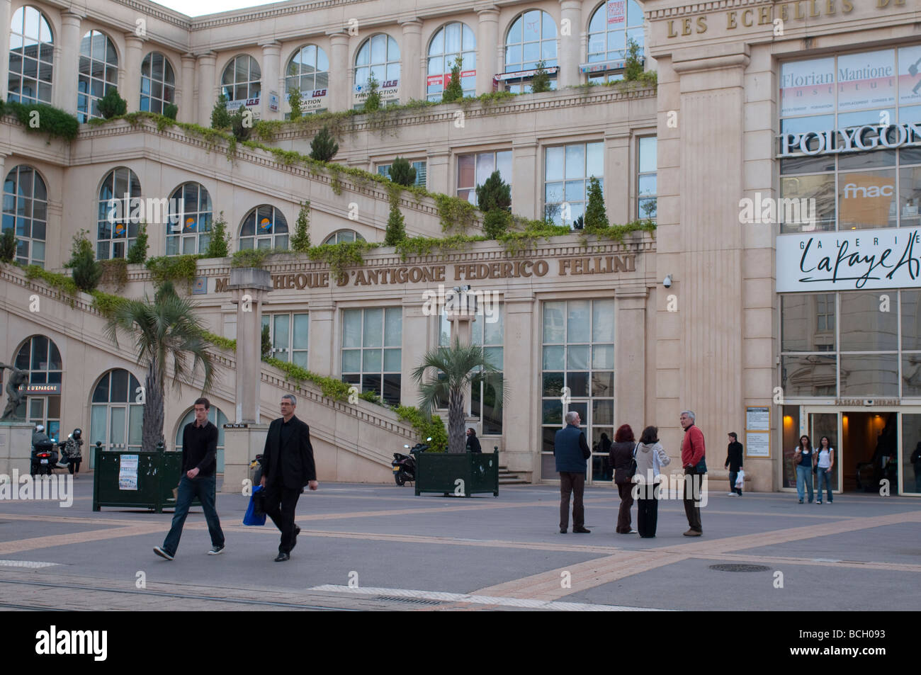 Polygone Einkaufszentrum in der Entwicklung der Antigone Montpellier ...