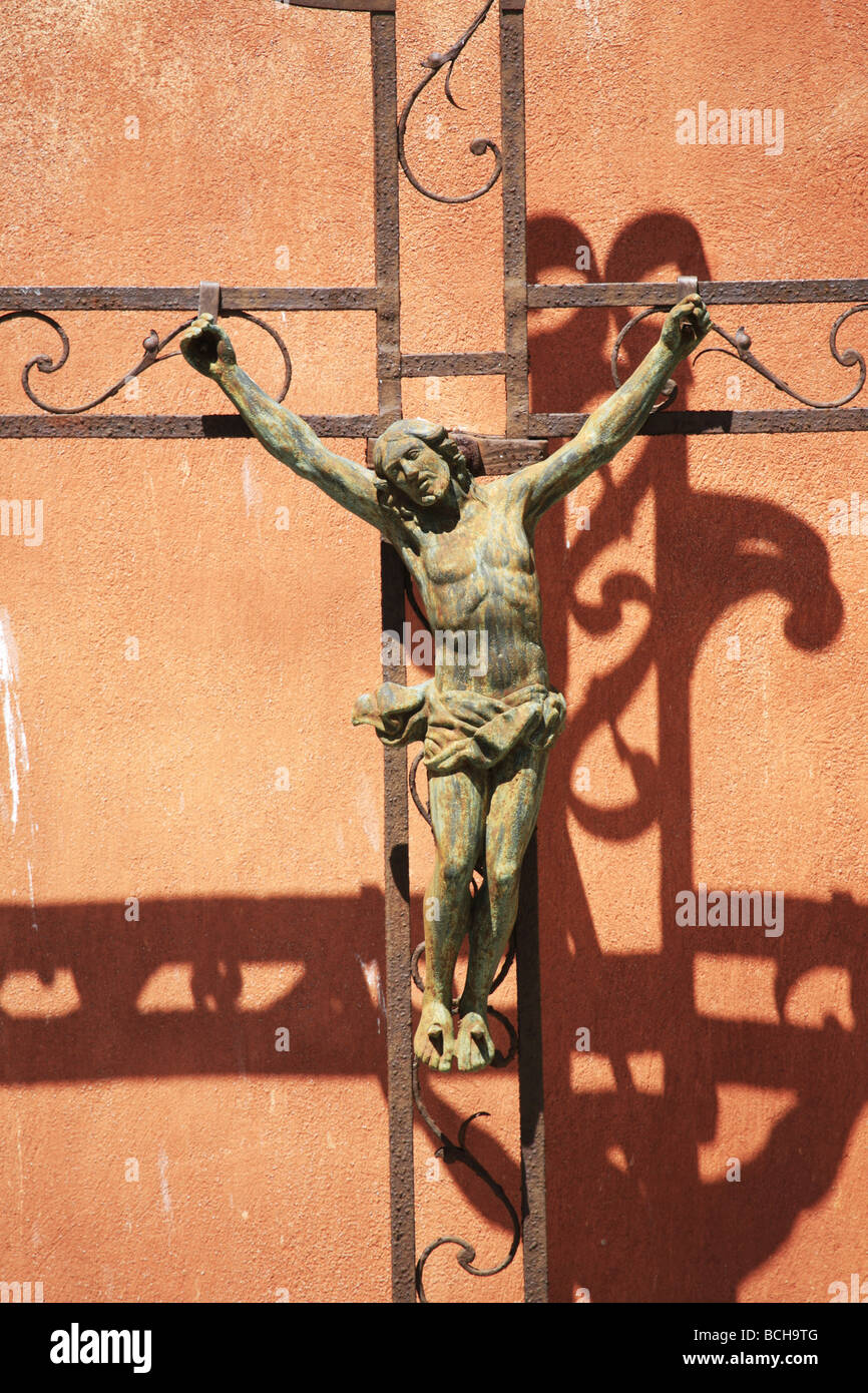 Jesus christus am kreuz -Fotos und -Bildmaterial in hoher Auflösung – Alamy