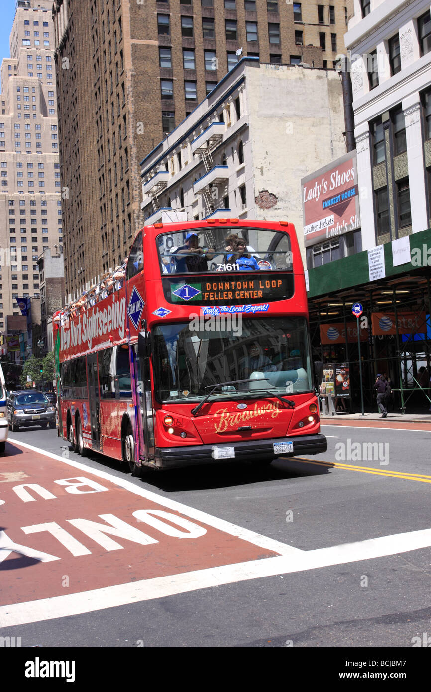 Sightseeing-Bus, Times Square, New York City, USA Stockfotografie - Alamy