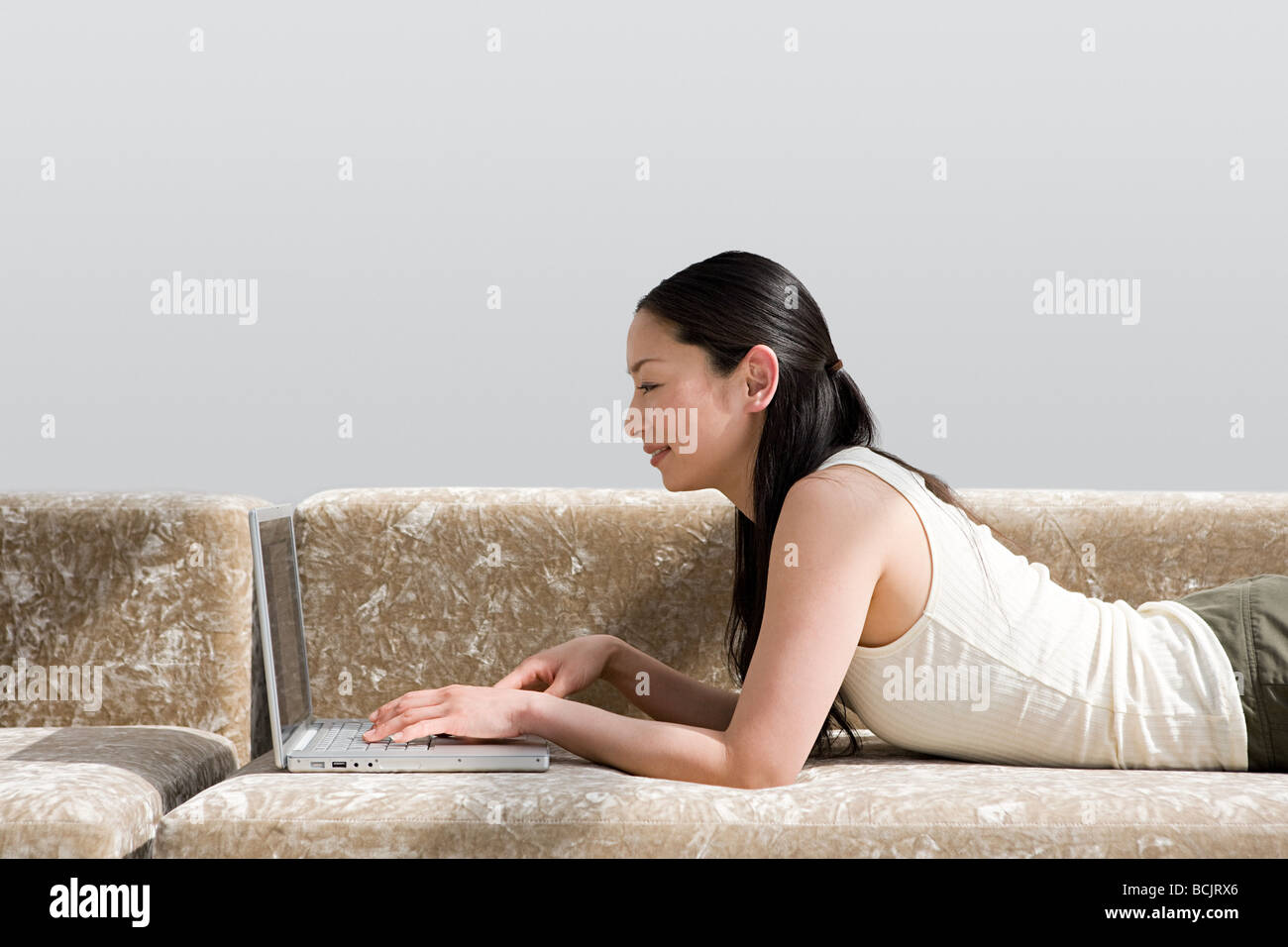 Japanerin frau profil -Fotos und -Bildmaterial in hoher Auflösung – Alamy