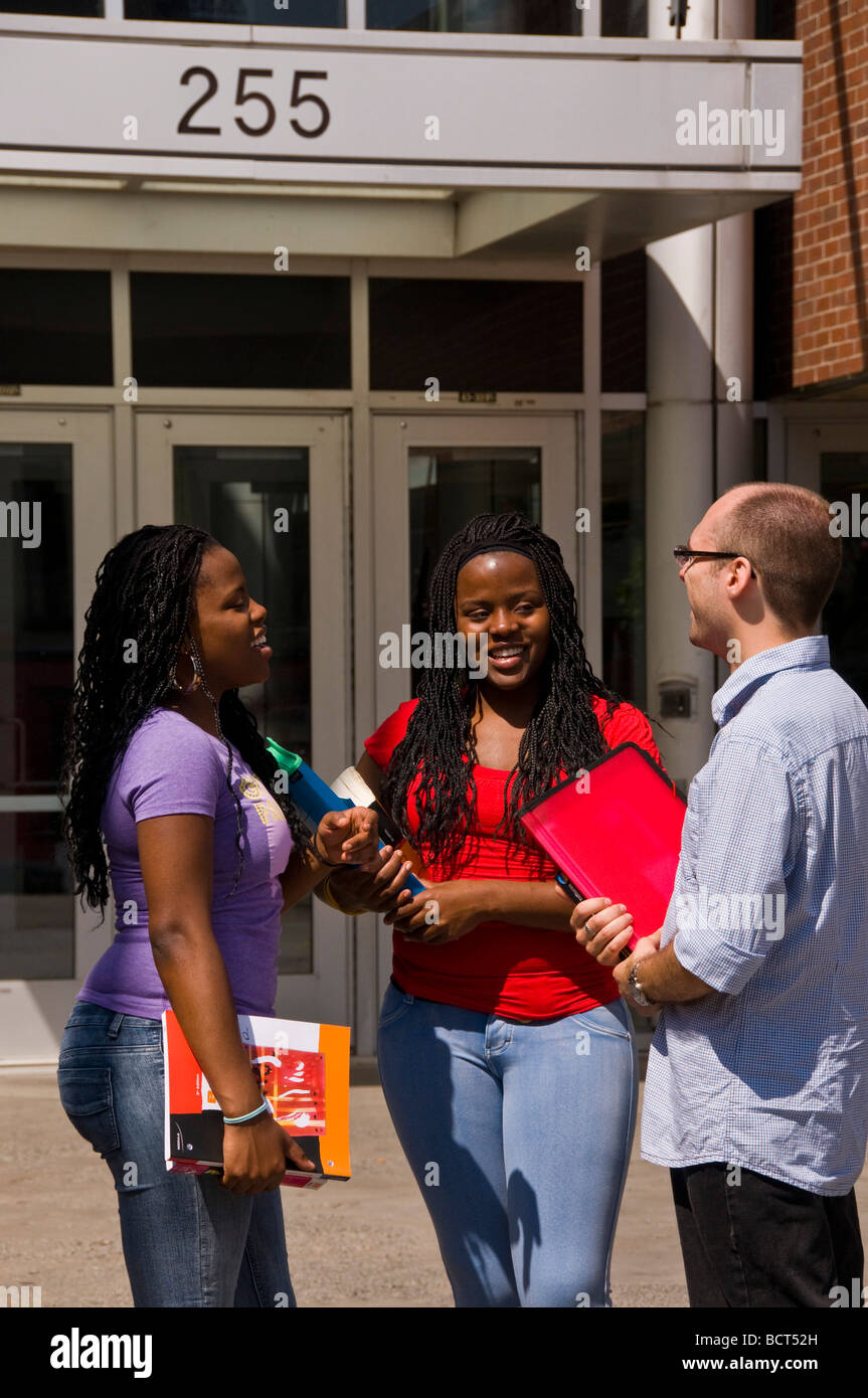 Erziehung junger menschen Stockfotos und -bilder Kaufen - Alamy