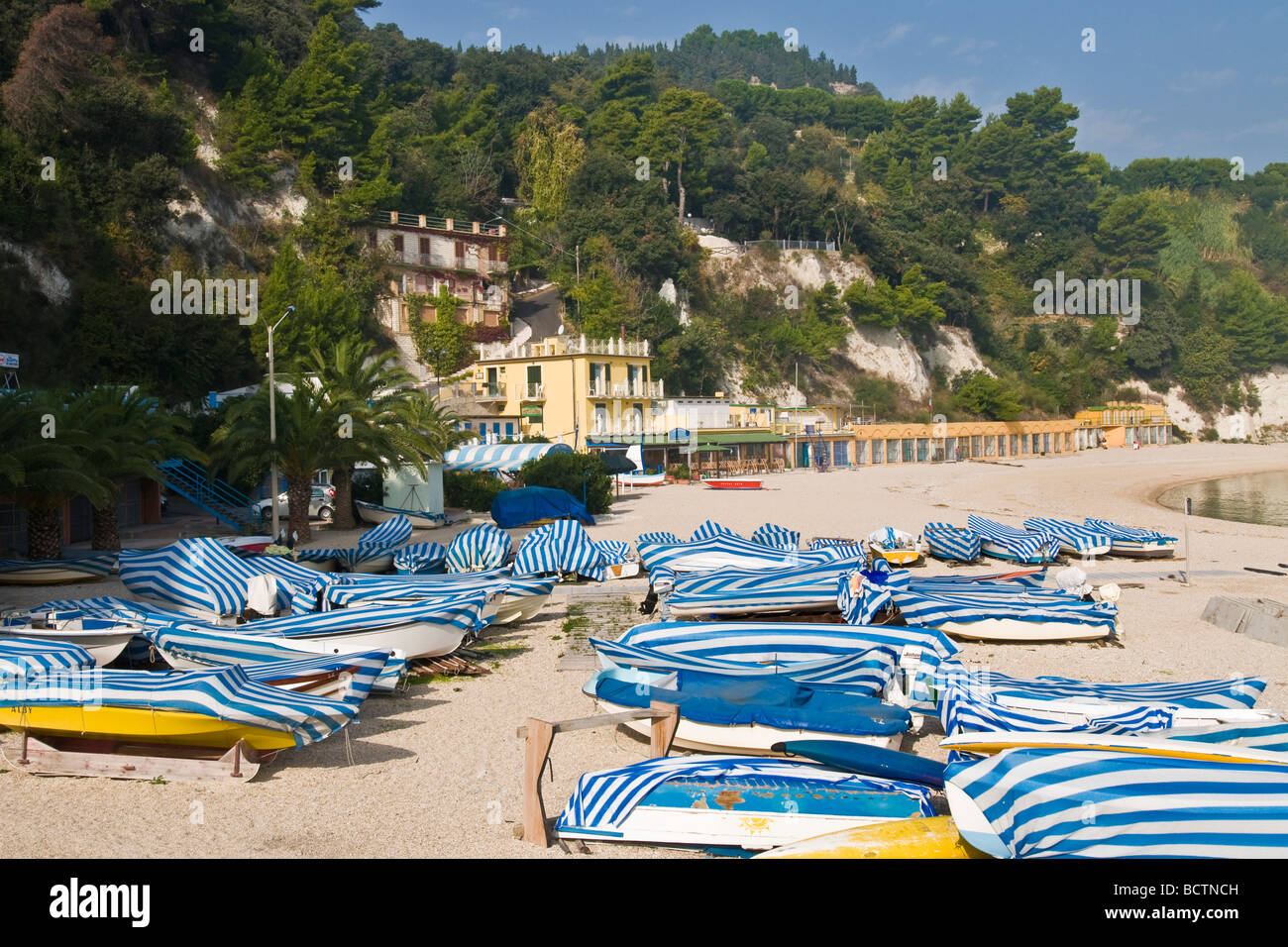 Provinz ancona strand -Fotos und -Bildmaterial in hoher Auflösung – Alamy