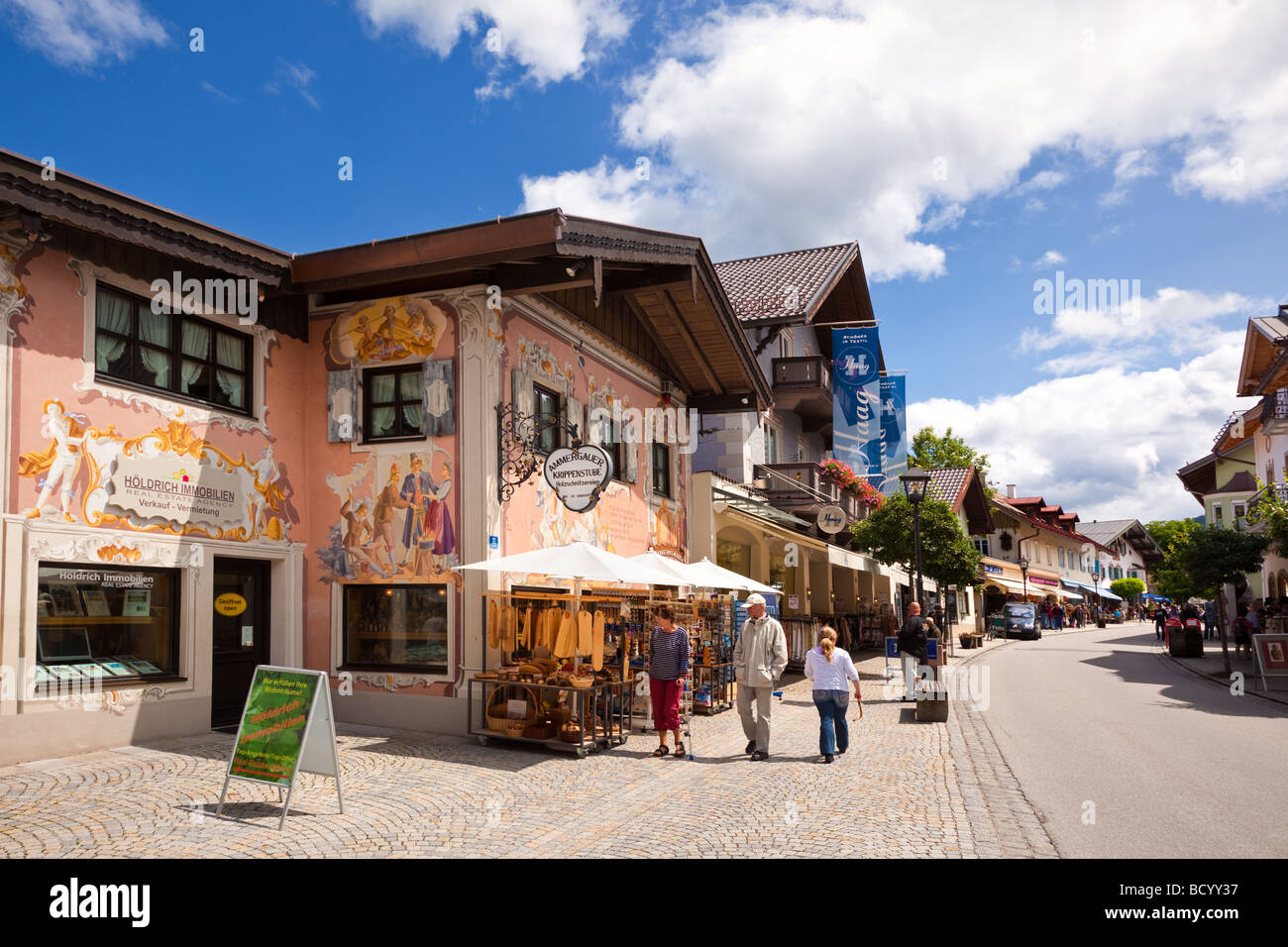Oberammergau Shopping Bavaria Germany Stockfotos und -bilder Kaufen - Alamy