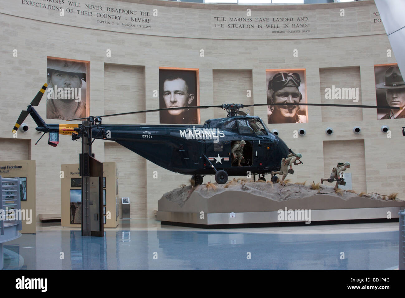 Flugzeug Ausstellung auf der US-Marine Corps Museum, Quantico, Virginia ...