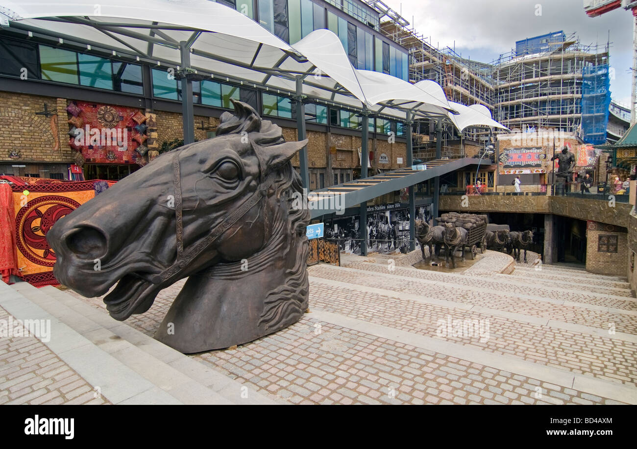 London Camden Stables Market Horse Stockfotos & London Camden Stables ...