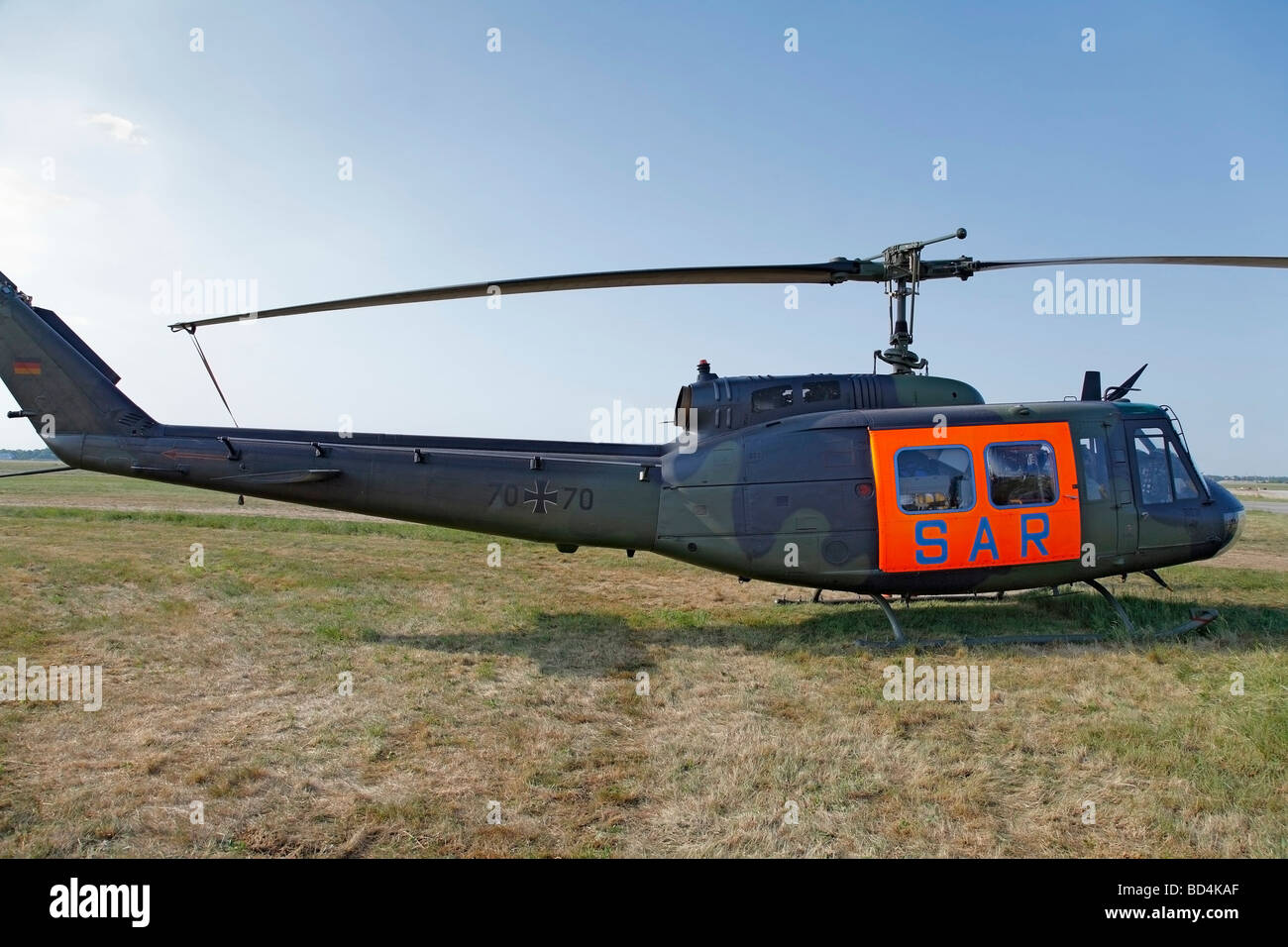 Bell uh 1d sar hubschrauber -Fotos und -Bildmaterial in hoher Auflösung ...