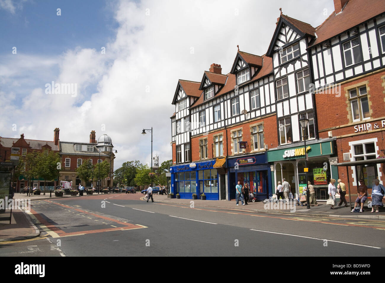 Lytham St Annes Lancashire England EU Blick entlang Clifton Street die ...