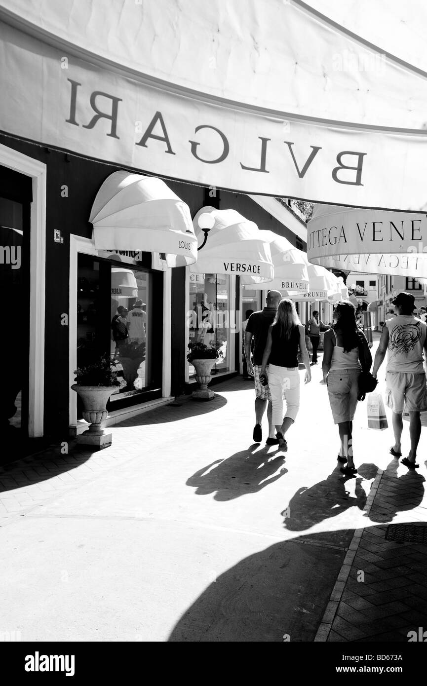 Designer shops capri -Fotos und -Bildmaterial in hoher Auflösung – Alamy