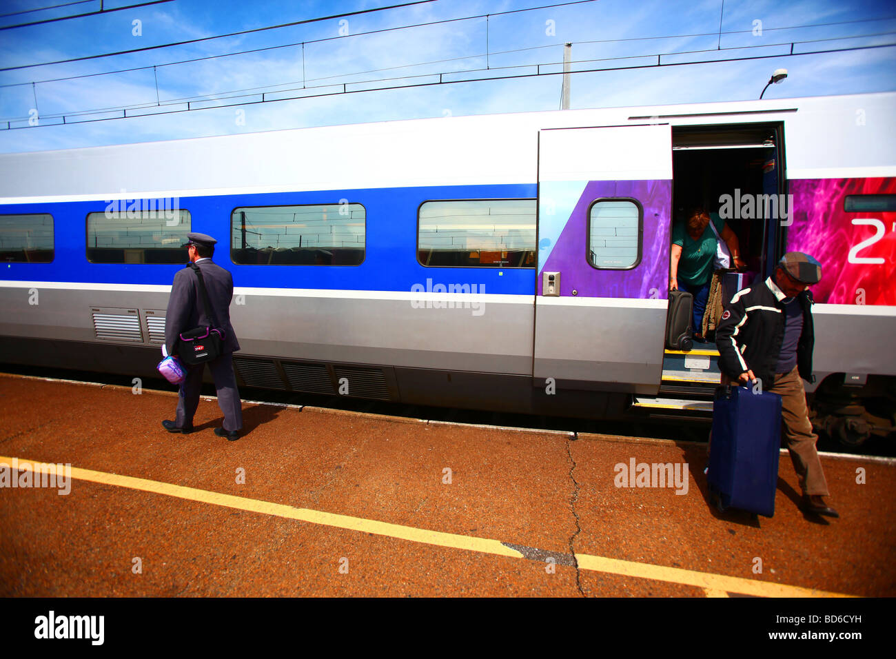 French train ticket sncf -Fotos und -Bildmaterial in hoher Auflösung ...