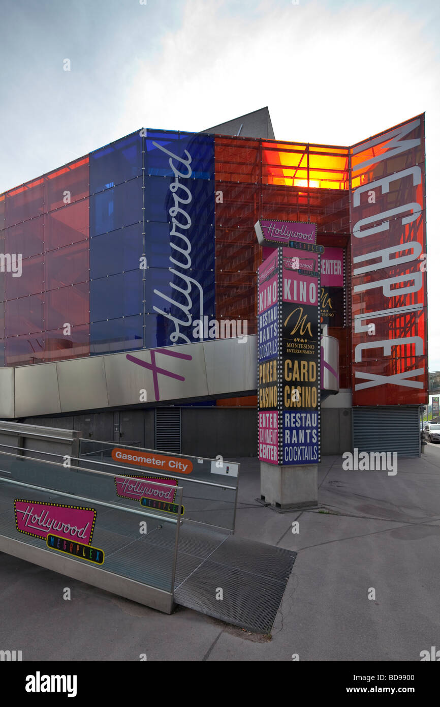 Gasometer city vienna -Fotos und -Bildmaterial in hoher Auflösung – Alamy