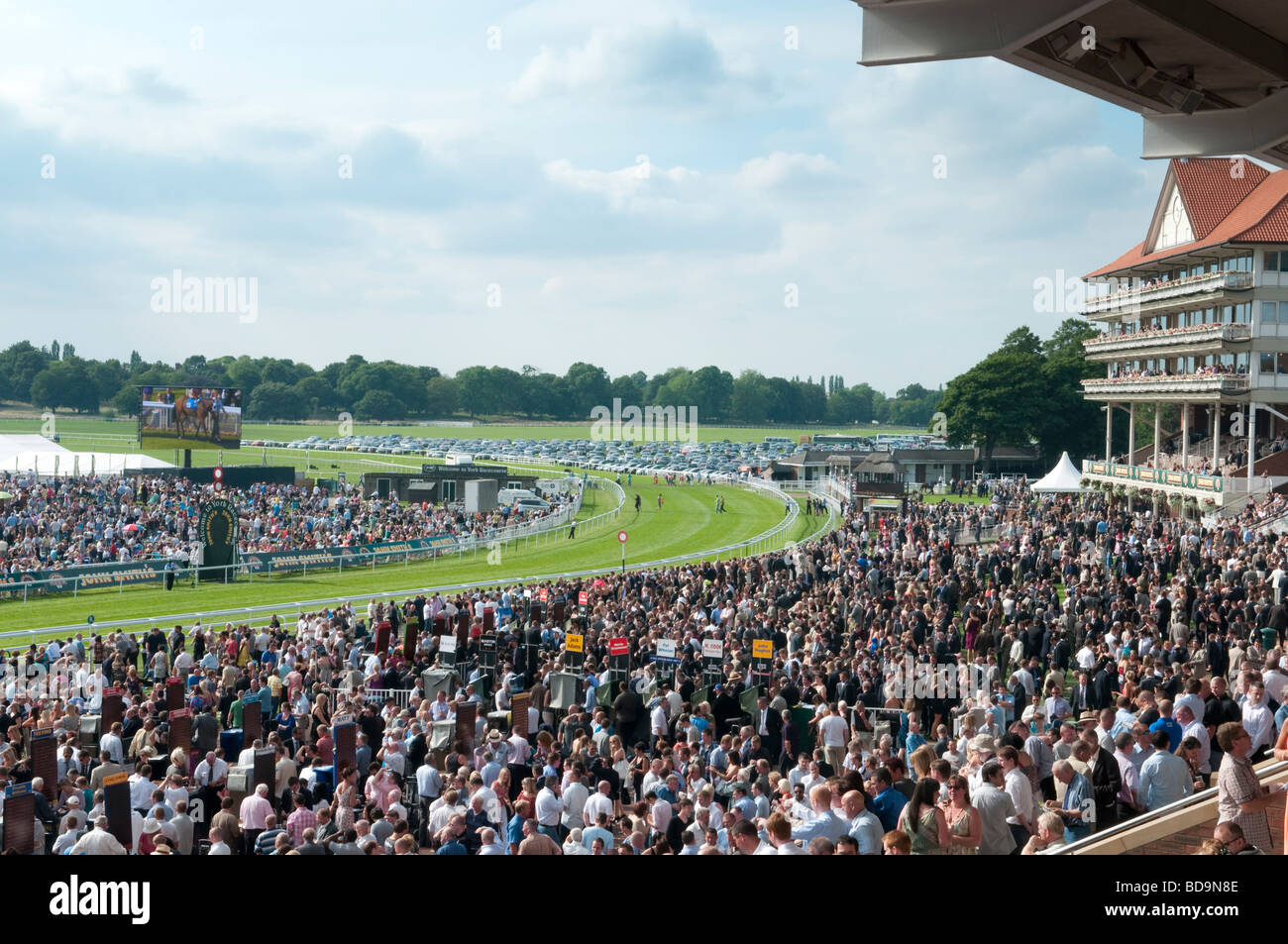 York horse racing -Fotos und -Bildmaterial in hoher Auflösung – Alamy