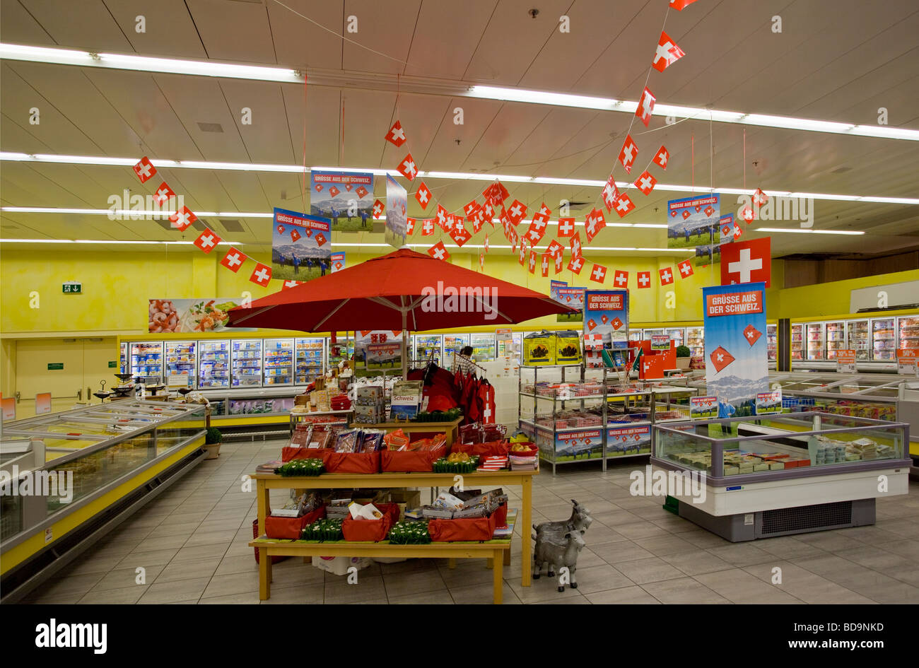 Schweiz supermarkt -Fotos und -Bildmaterial in hoher Auflösung – Alamy