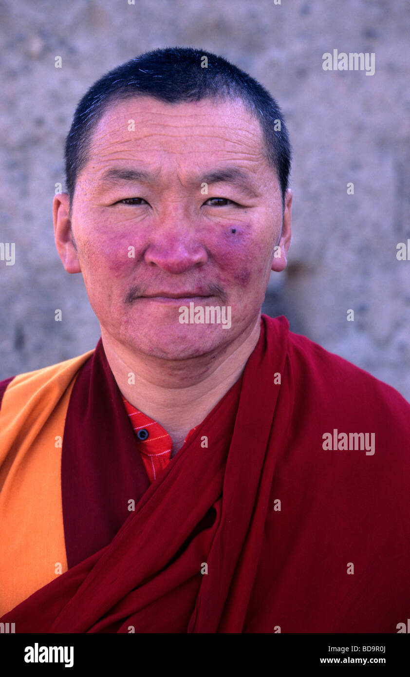 Mongolian buddhist monk -Fotos und -Bildmaterial in hoher Auflösung – Alamy