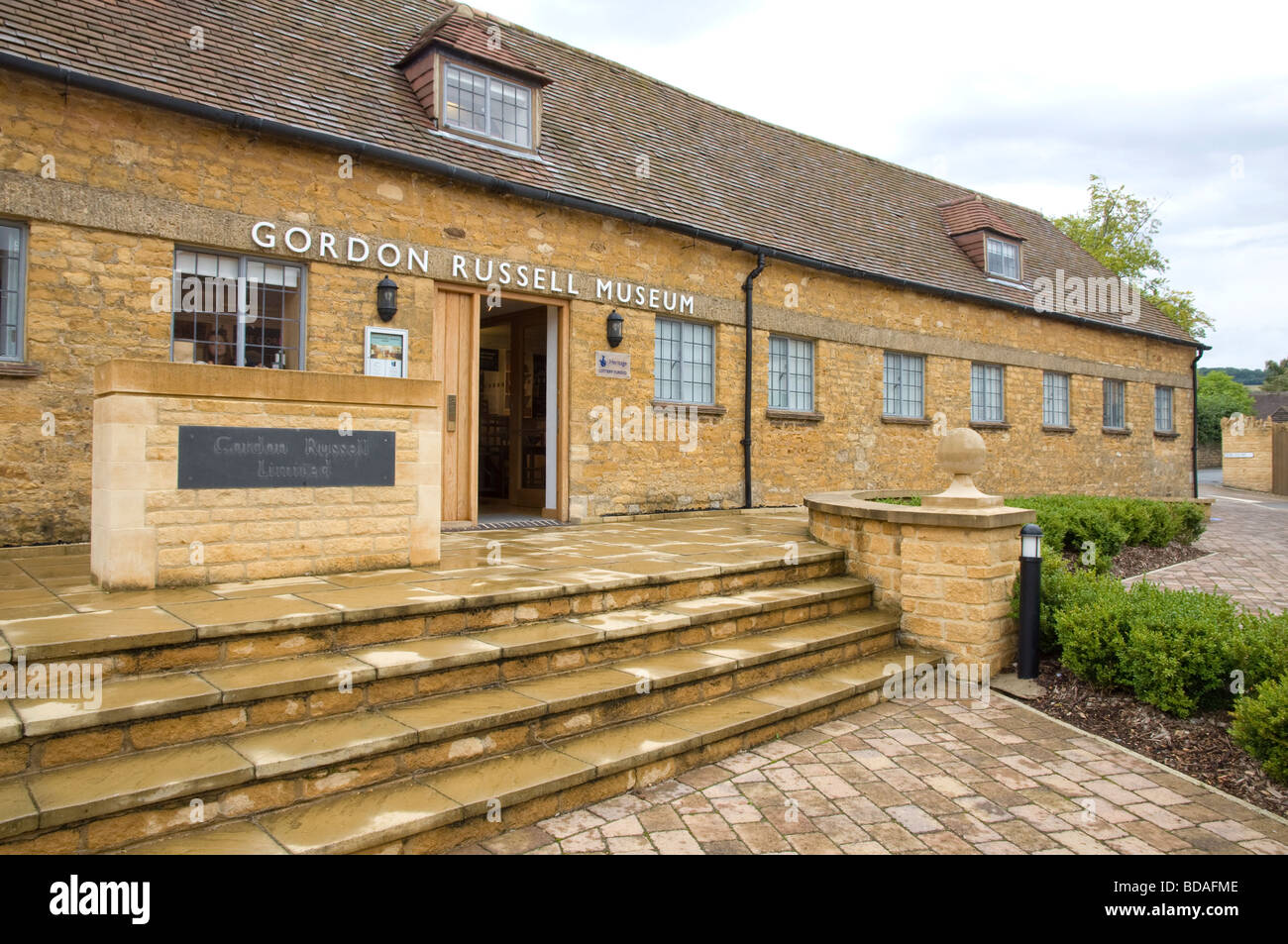 Gordon russell design museum -Fotos und -Bildmaterial in hoher ...