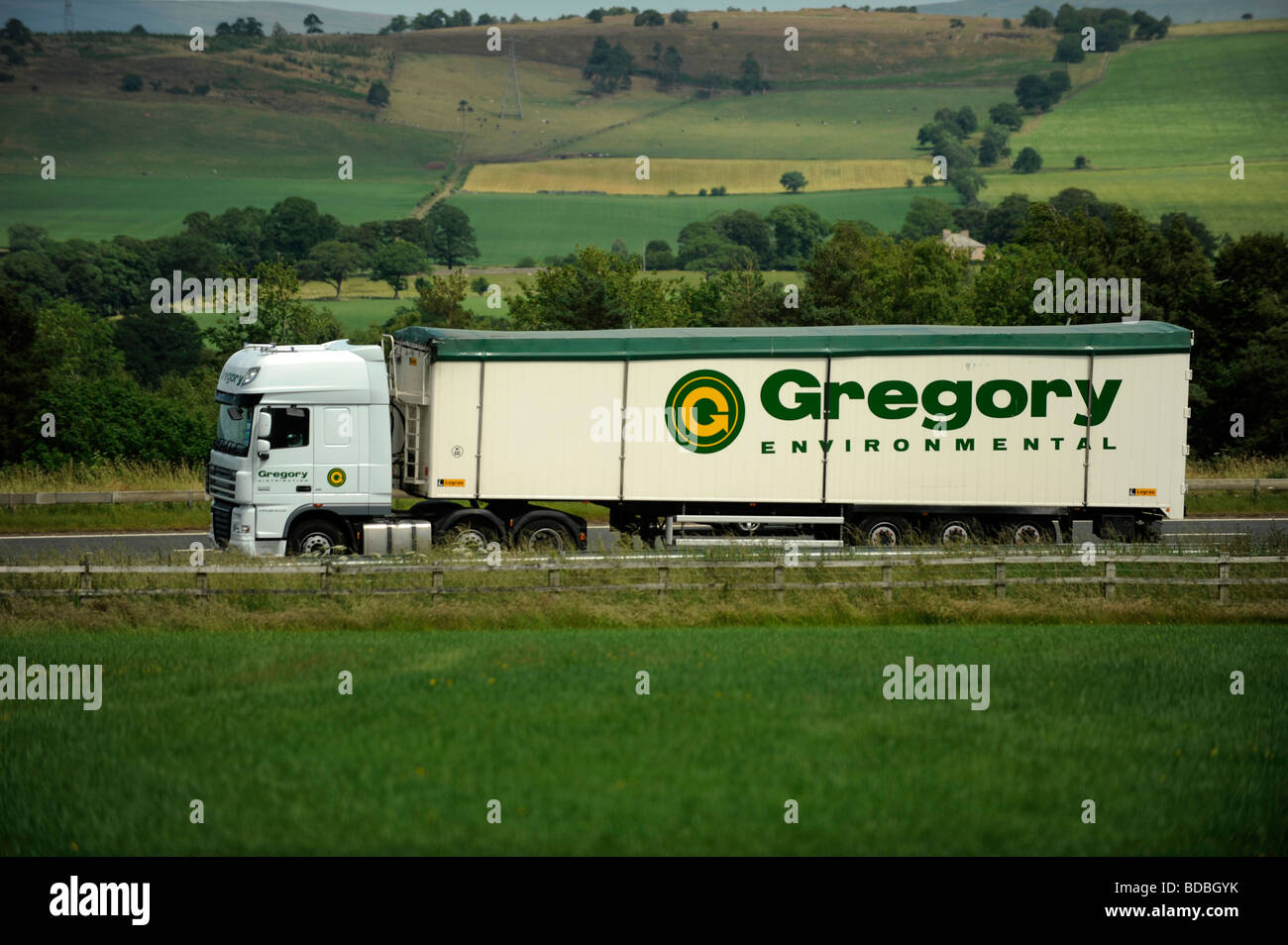 Bulk trailer -Fotos und -Bildmaterial in hoher Auflösung – Alamy