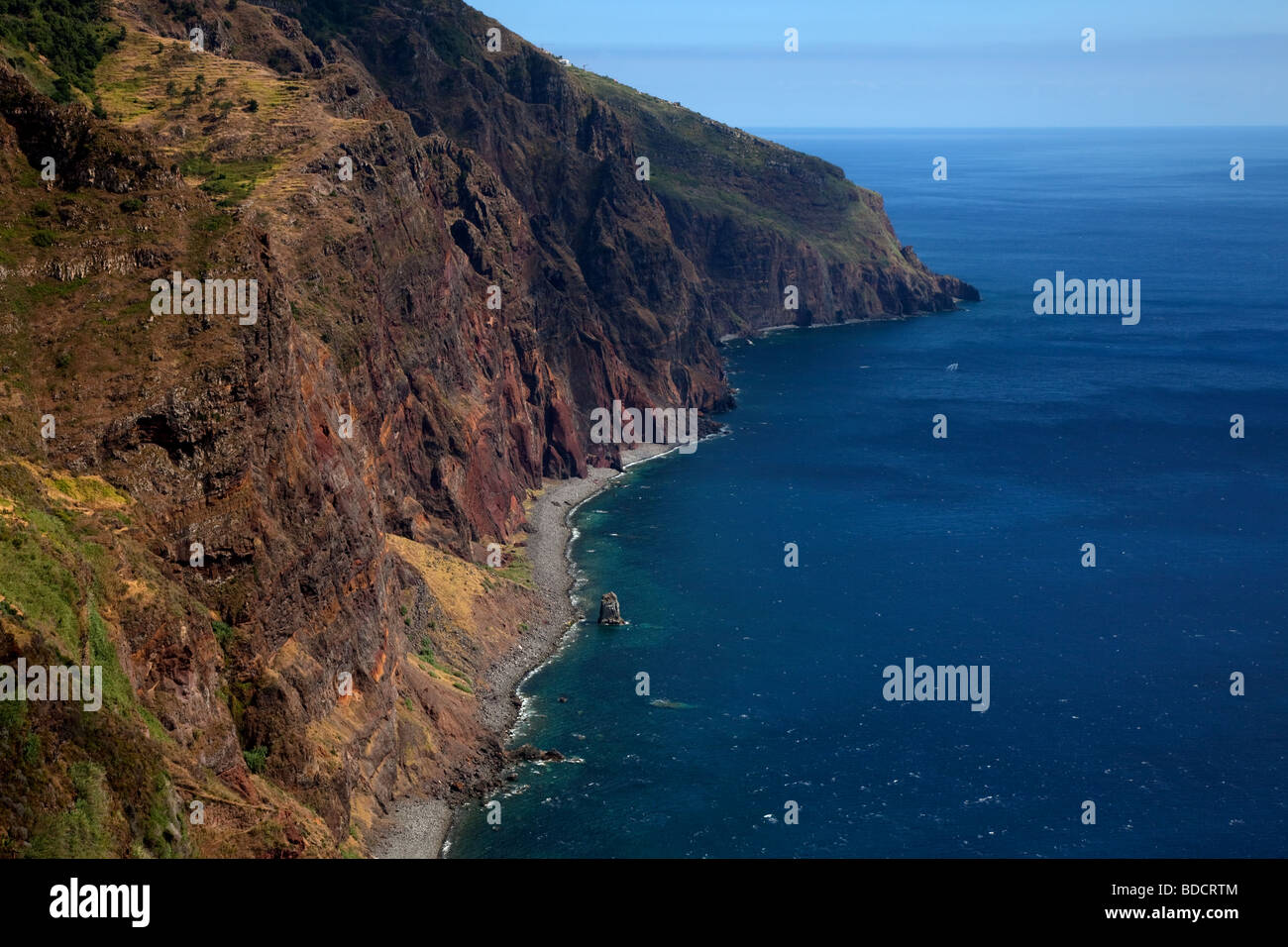 Klippen an der Küste in die Insel Madeira Portugal Stockfotografie - Alamy