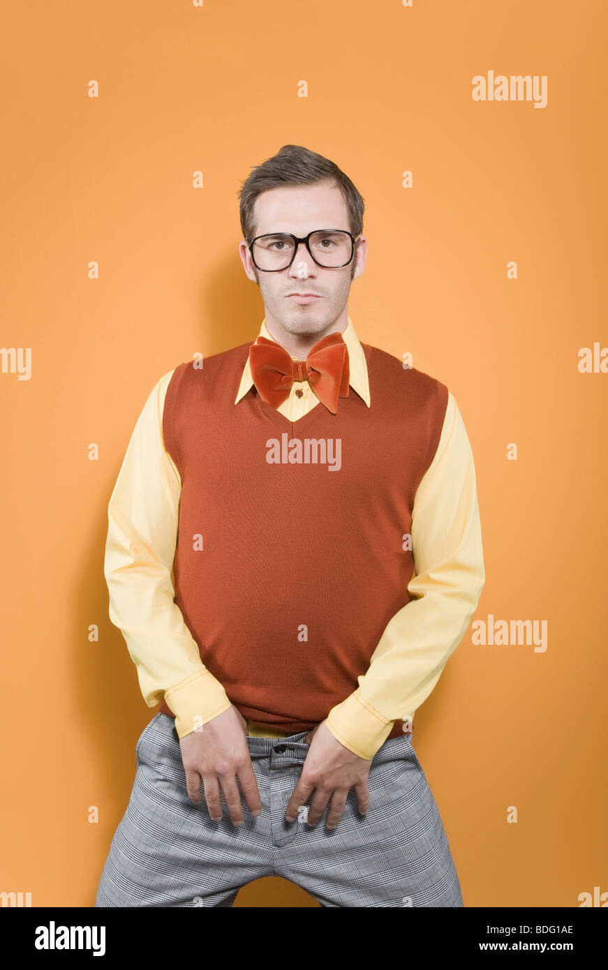 Cooler nerd -Fotos und -Bildmaterial in hoher Auflösung – Alamy