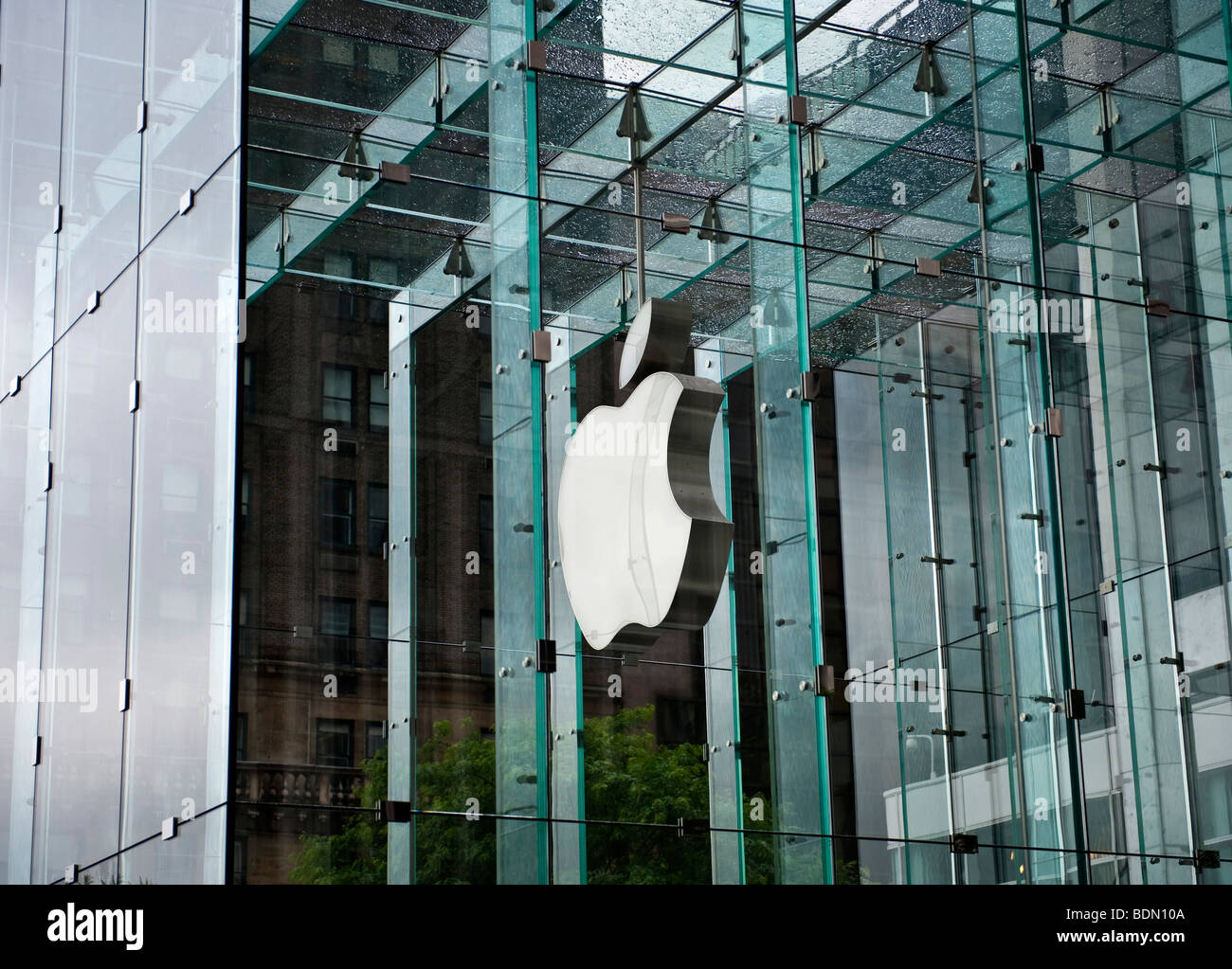 Apple computer hauptsitz -Fotos und -Bildmaterial in hoher Auflösung ...
