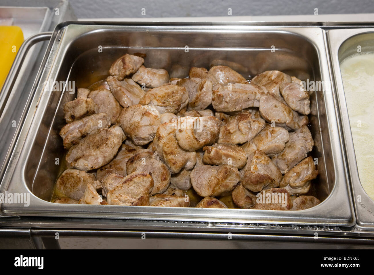 Schweinefleisch medaillons -Fotos und -Bildmaterial in hoher Auflösung ...