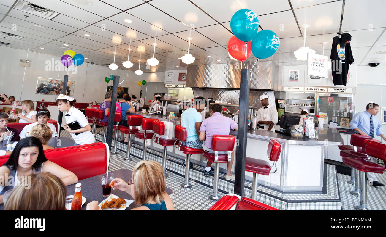 Fastfood restaurant -Fotos und -Bildmaterial in hoher Auflösung – Alamy