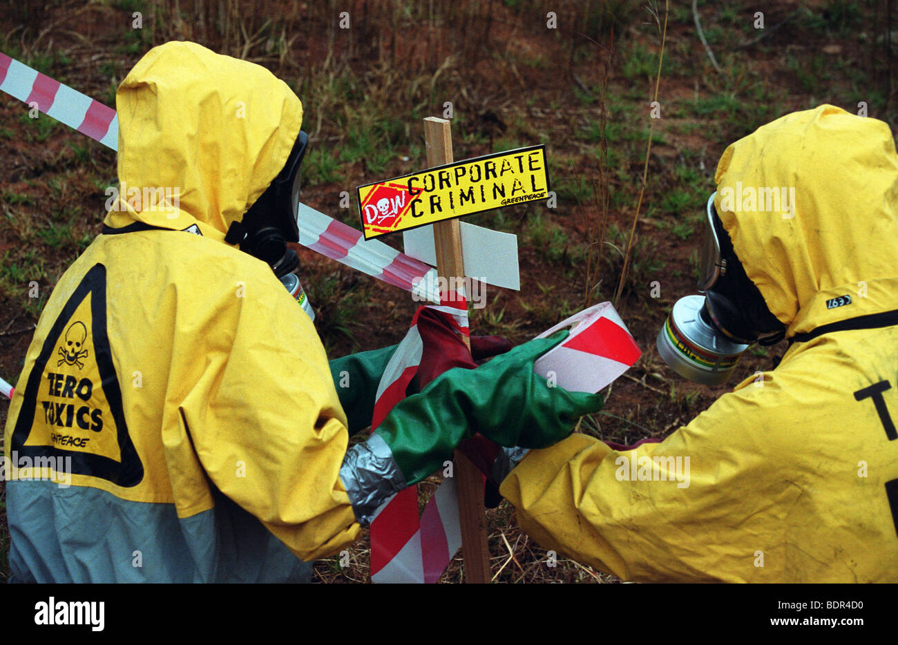 Greenpeace protest -Fotos und -Bildmaterial in hoher Auflösung – Alamy