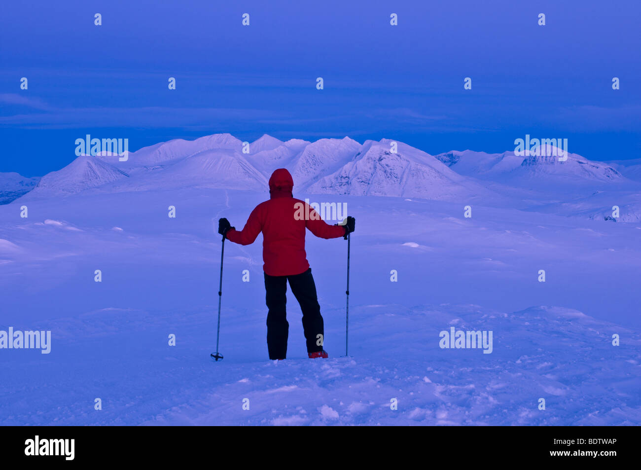 Berg akka -Fotos und -Bildmaterial in hoher Auflösung – Alamy