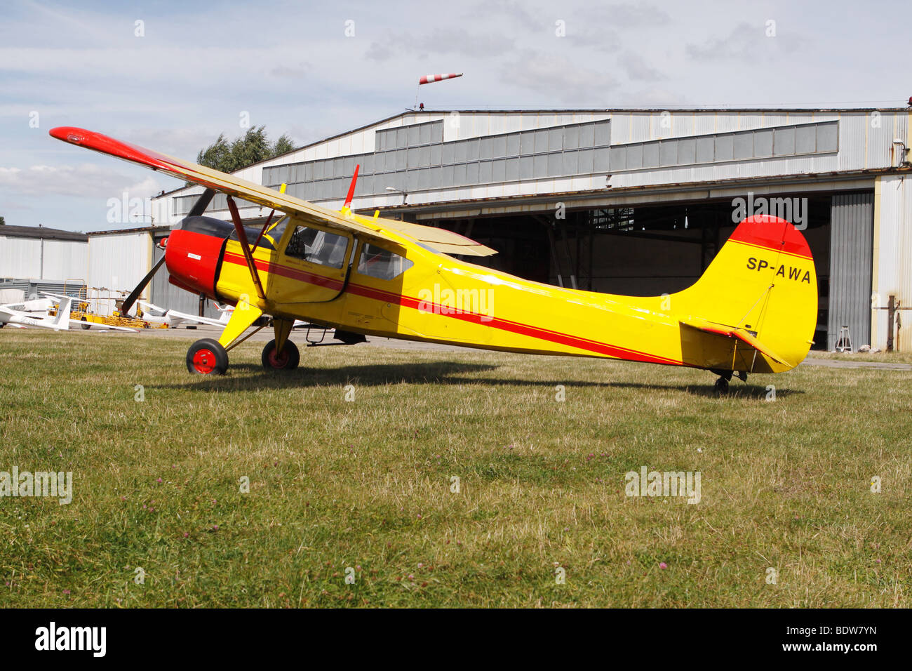 Jak 12A Oldtimer Licht-Flugzeuge russischer Bauart aus den 1950er ...