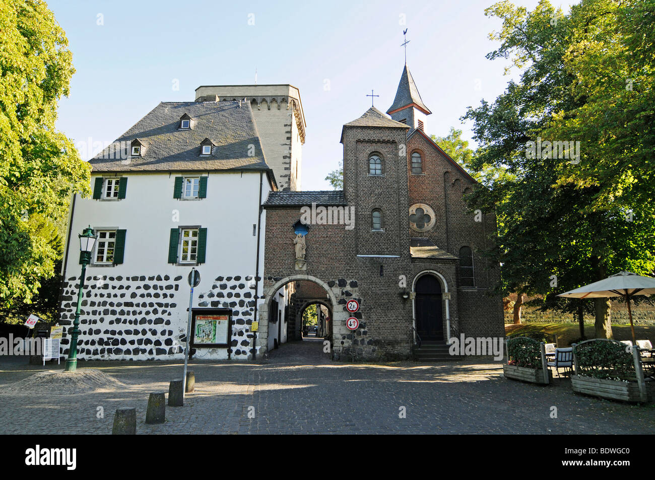 Zollfestung Zons Stockfotos und -bilder Kaufen - Alamy