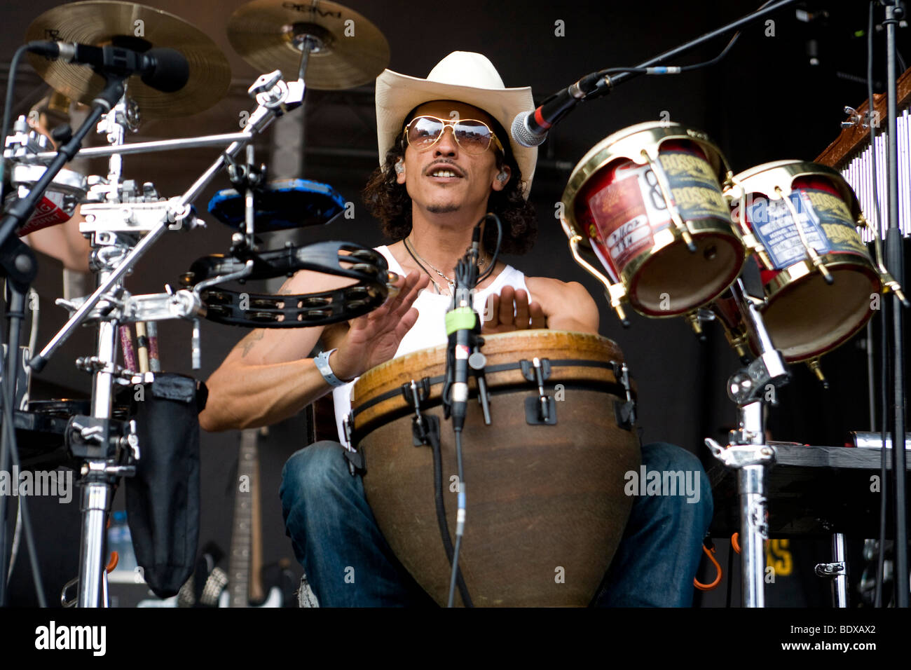 Die deutsche Band The BossHoss live beim Heitere Open Air Festival in ...