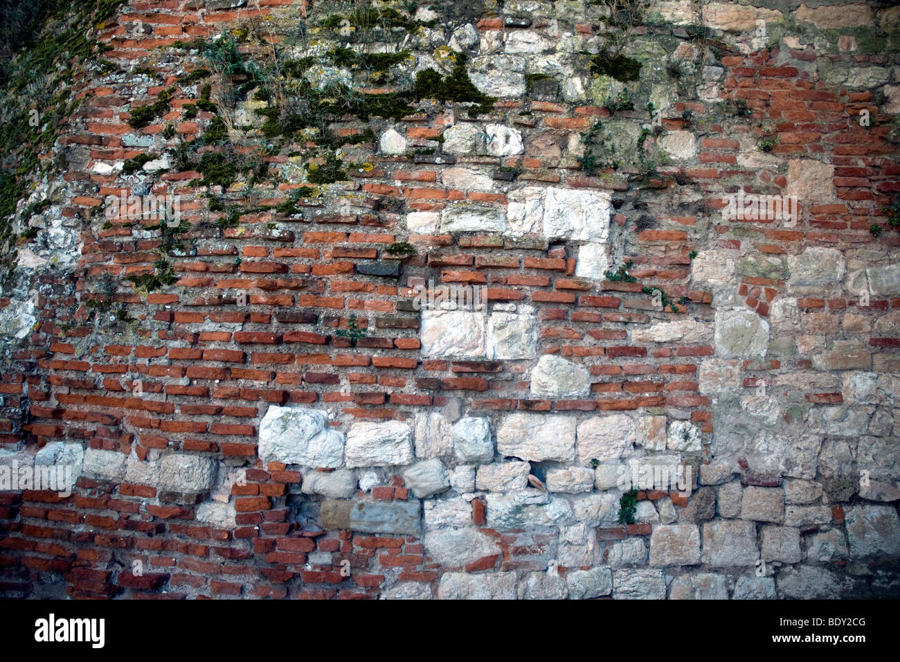 Brick facades -Fotos und -Bildmaterial in hoher Auflösung – Alamy