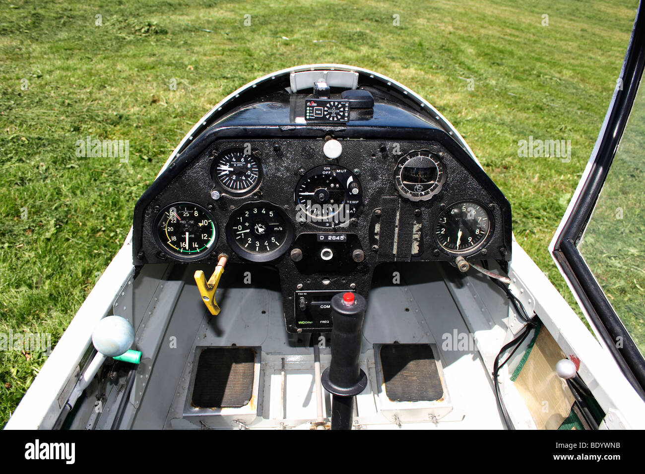 Cockpit a glider -Fotos und -Bildmaterial in hoher Auflösung – Alamy